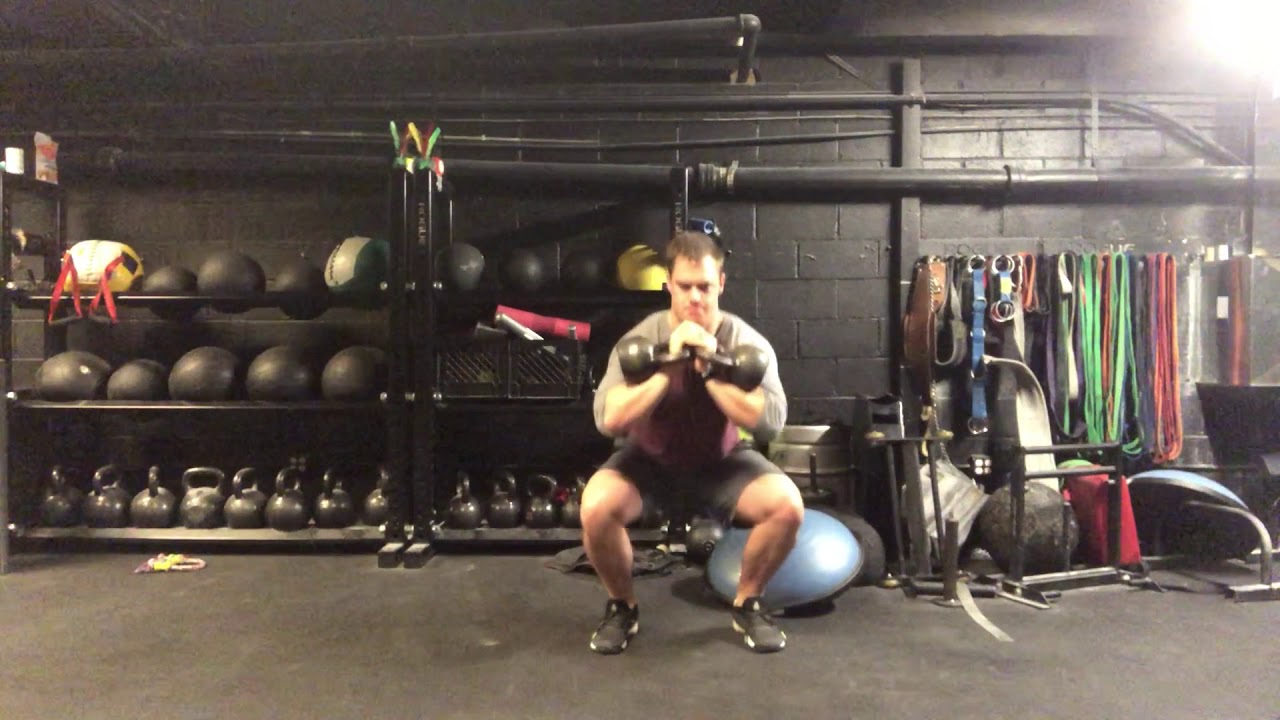2x KB Front Rack Pulse Squats - YouTube