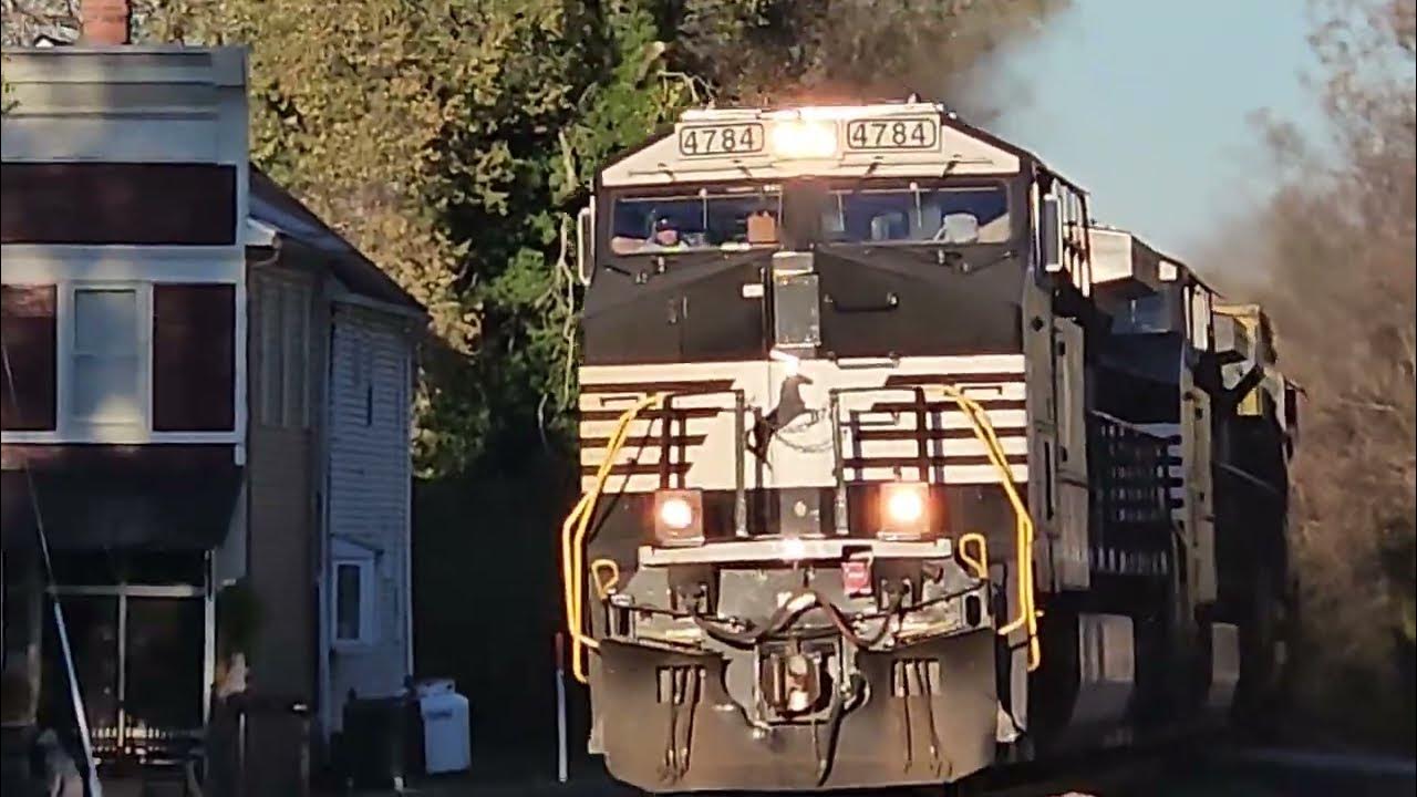 NS 4784 Leads NS 4420 NS 1102 on NS 15T Passing Through in Boyce VA - YouTube