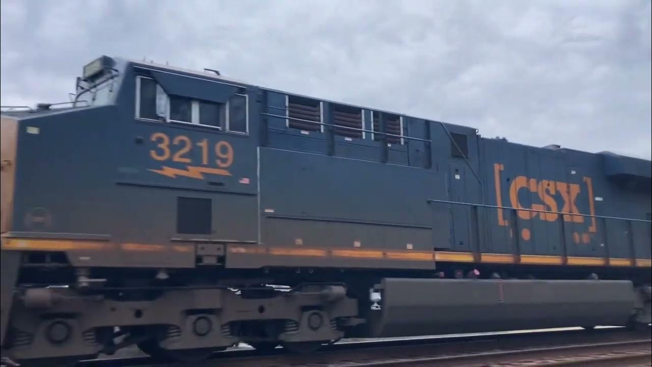 CSX 3307 Leads CSX M492 NB Manifest Train With 352 Axles Florence SC - YouTube