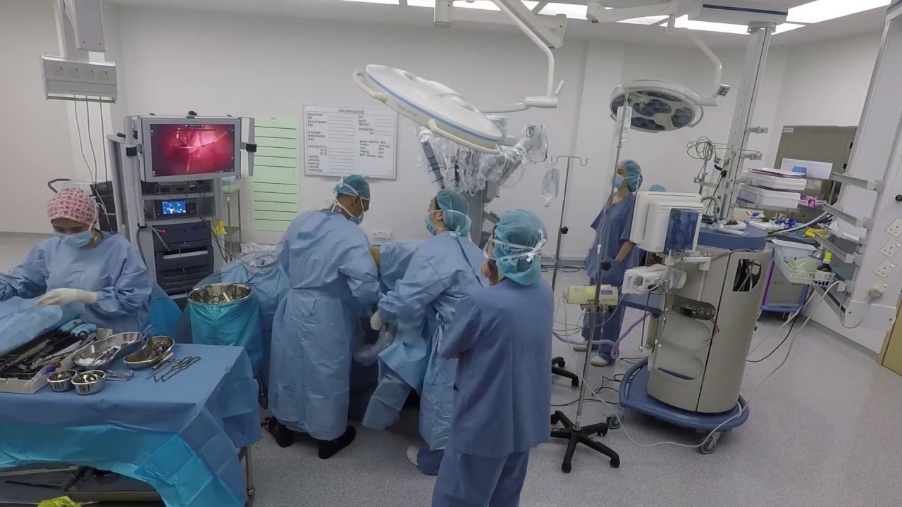 Robotic Assisted Laparoscopic Right Partial Nephrectomy : Time-Lapse ...