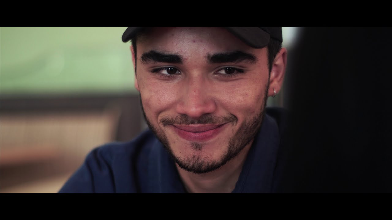 Diosmar Arias - Me Extrañas (Official Video) - YouTube