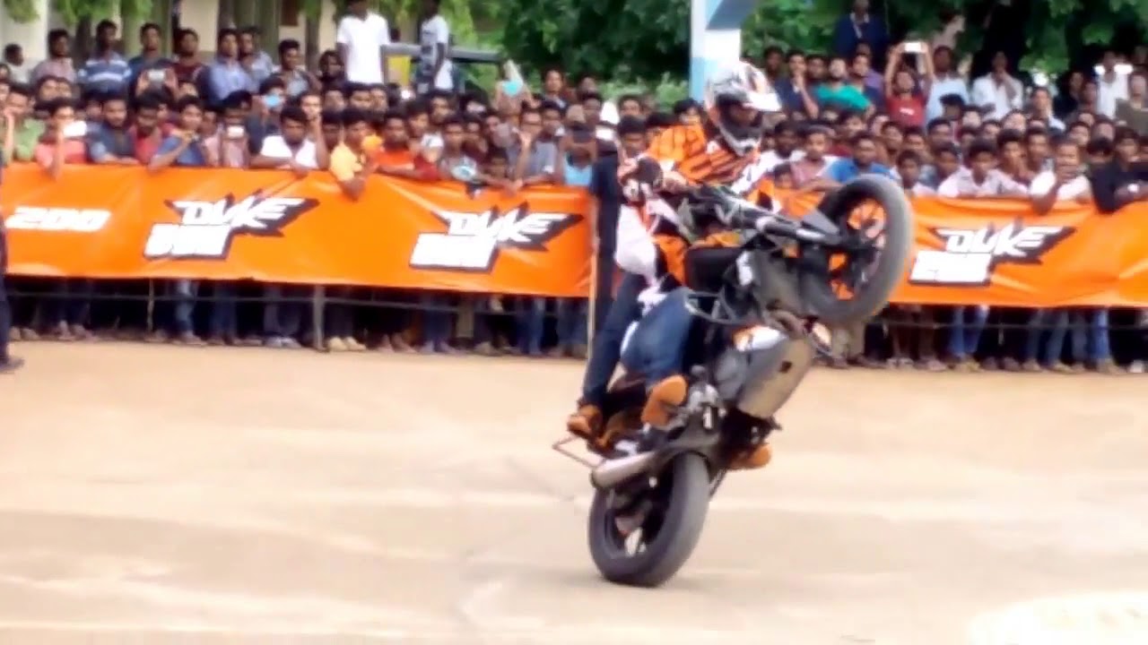 KTM Bike Amazing Stunt Show..... - YouTube