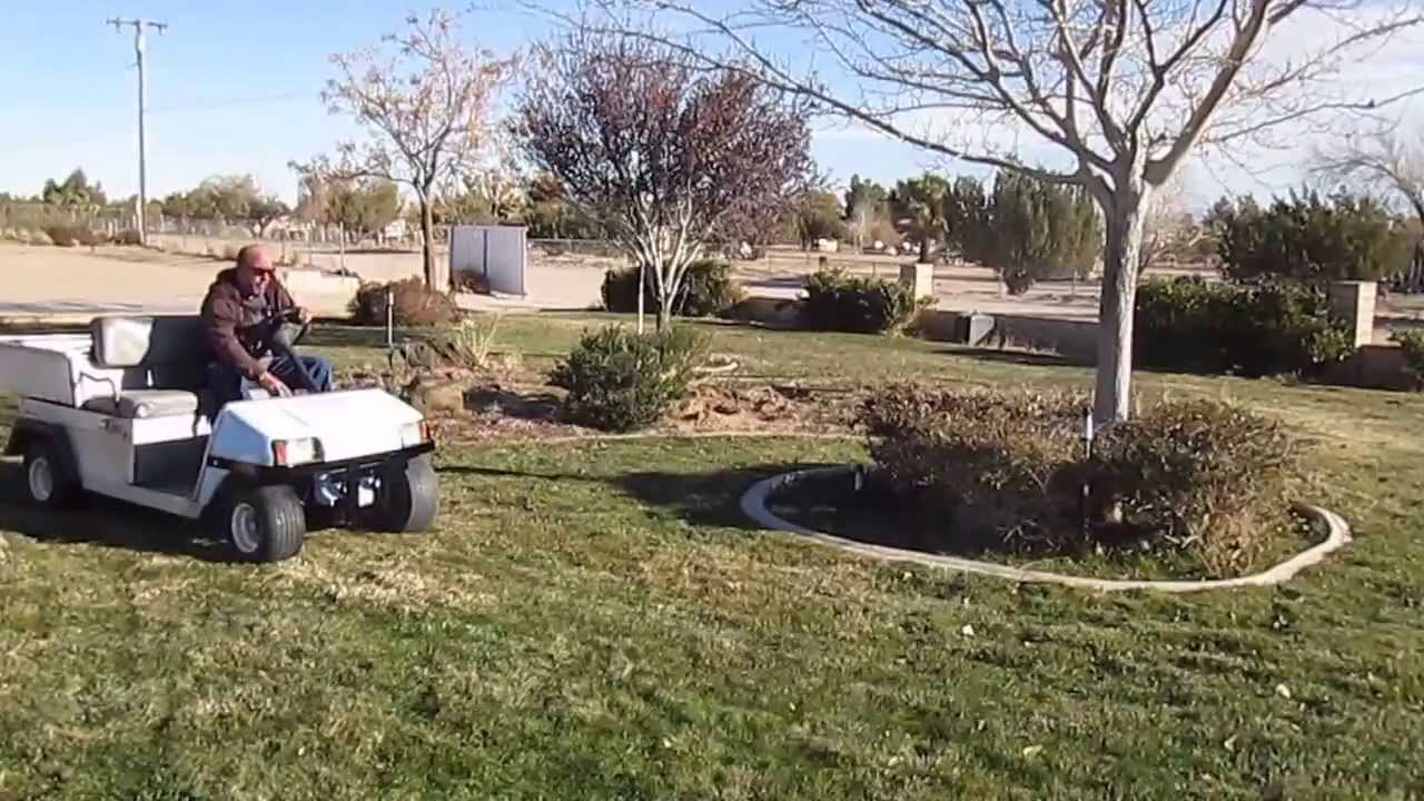 Club Car Carryall Turf 1 Eletric Utility Vehicle - YouTube