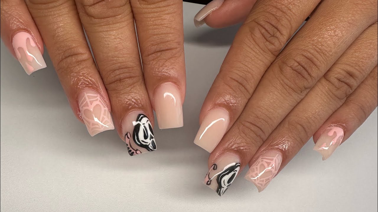 Spooky Season Sets | Simple Cute Ghost Face Nails | Nail Art Tutorial ...