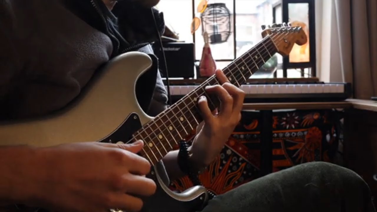 Sleepy Lofi Hip Hop Guitar Jam (With Guitar Lesson At the End) - YouTube