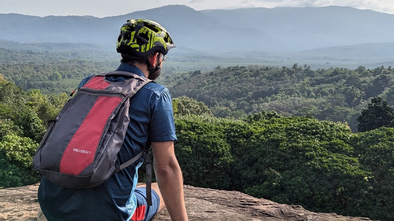 muniyattukunnu..kodakara - YouTube