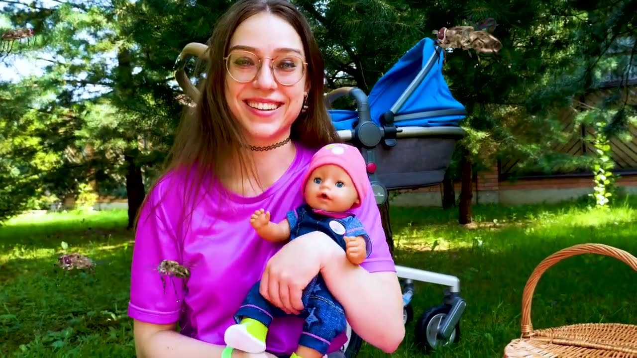 Baby Annabell -nukke VS leluötökät | Baby Born -nukke menee ...