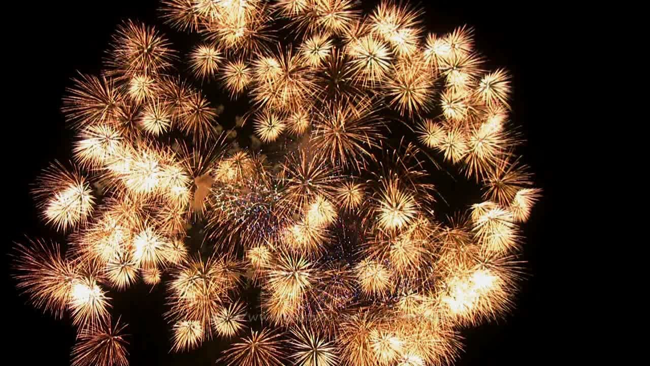 2013 36inch/48inch shells (Japannese fireworks) 片貝まつり 7/7 - YouTube