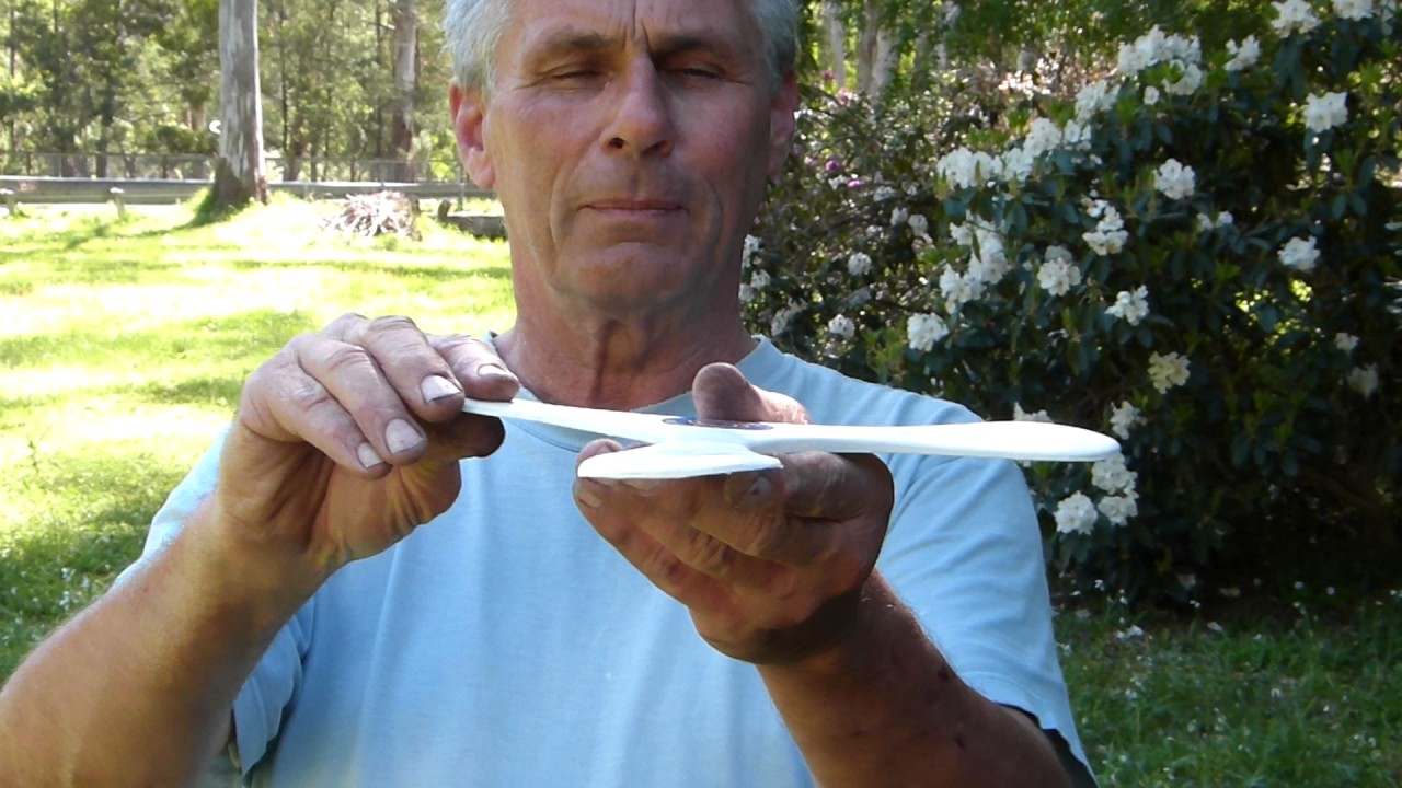 How to Tune the outdoor SUPERANG Foam Boomerang - YouTube