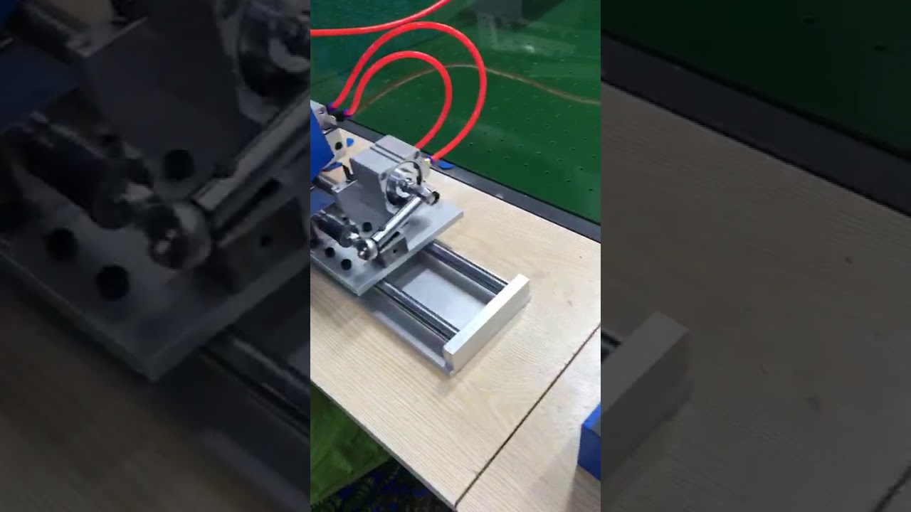 THUMB CUT MACHINE FOR RIGID BOXES - YouTube