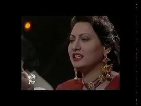 Gulbahar Bano Ghazal Singer Interview by Dr. Huma Mir - YouTube
