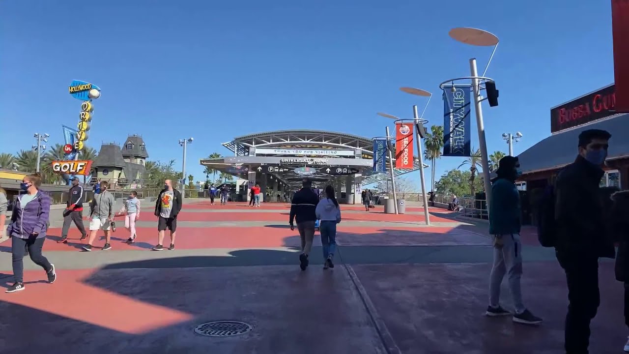 Universal Studios Orlando LIVE! - YouTube