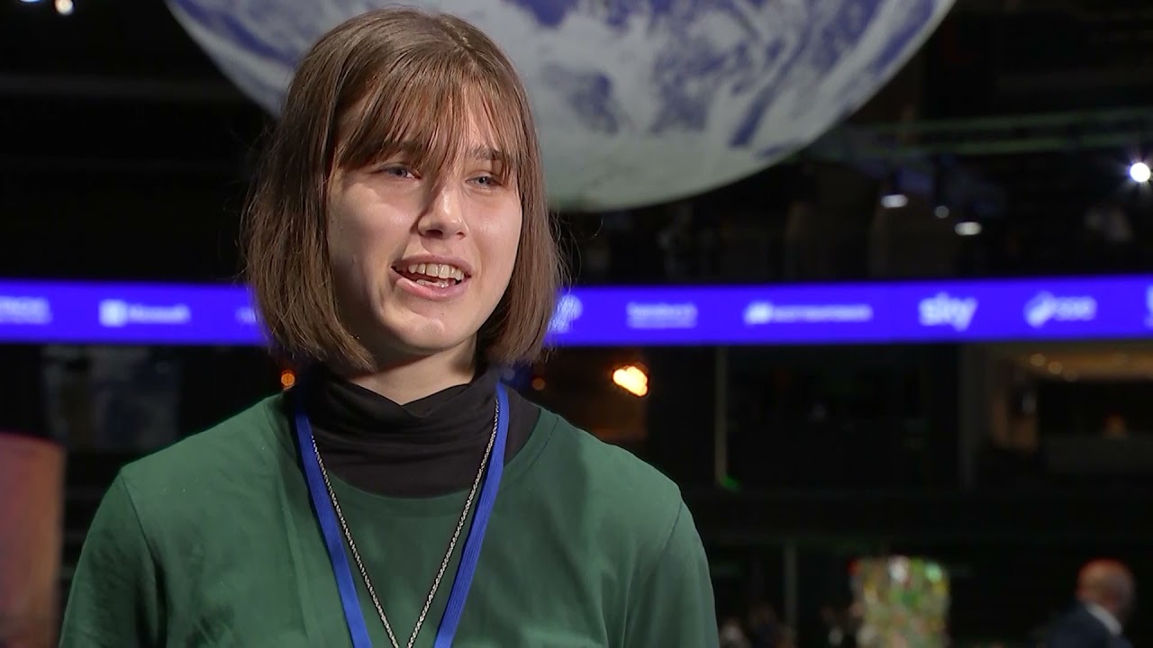 Youth activists call climate talks 'popularity contest' - YouTube