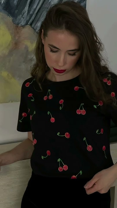 Блузка с вишенками как у Шарлотты из Sex And The City Fashion