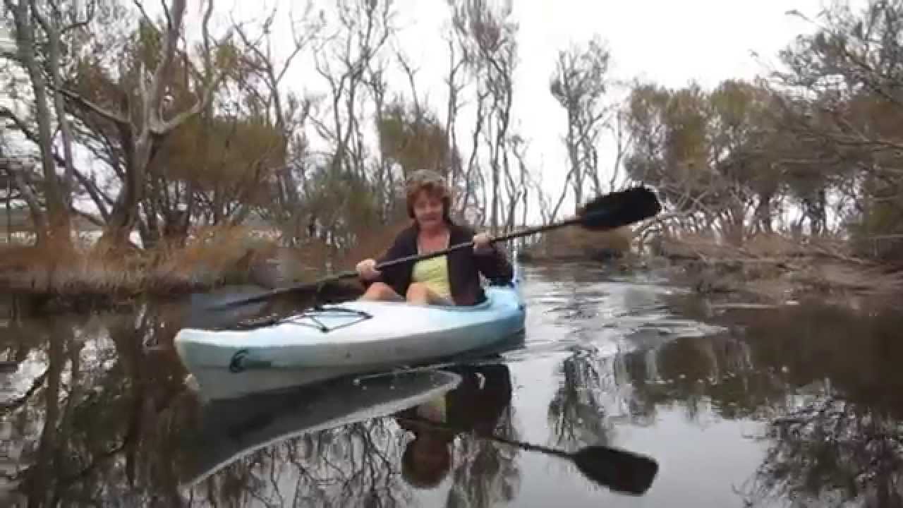 AUSTRALIA - BROU LAKE - KAYAK - YouTube