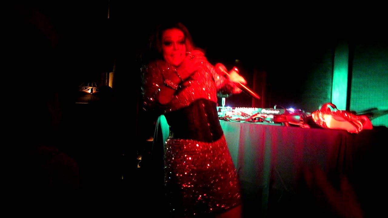 DJ Lady Miss Kier of Deee-Lite - Try Me On, I'm Very You at Pazo ...