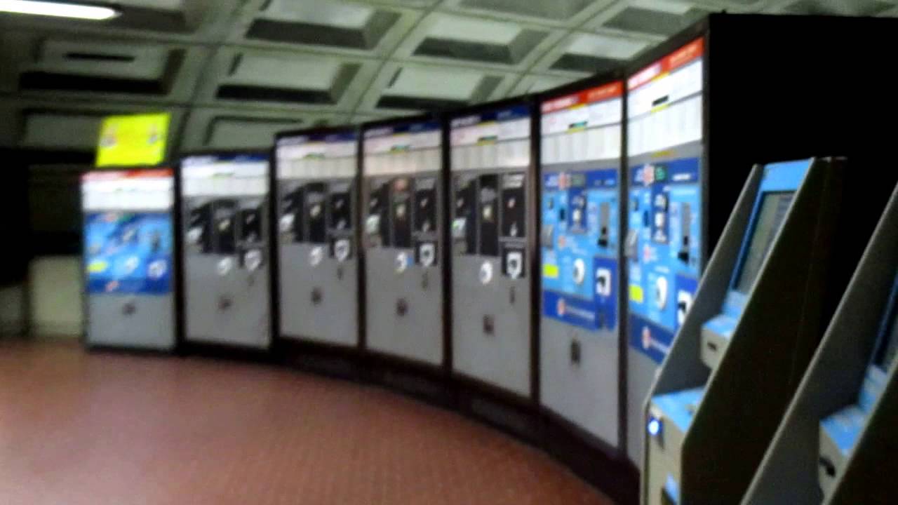 WMATA Metrorail Station Tour: Smithsonian Station - YouTube