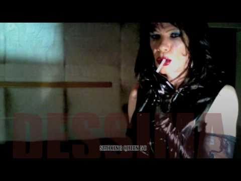 SMOKING QUEEN 50 - YouTube