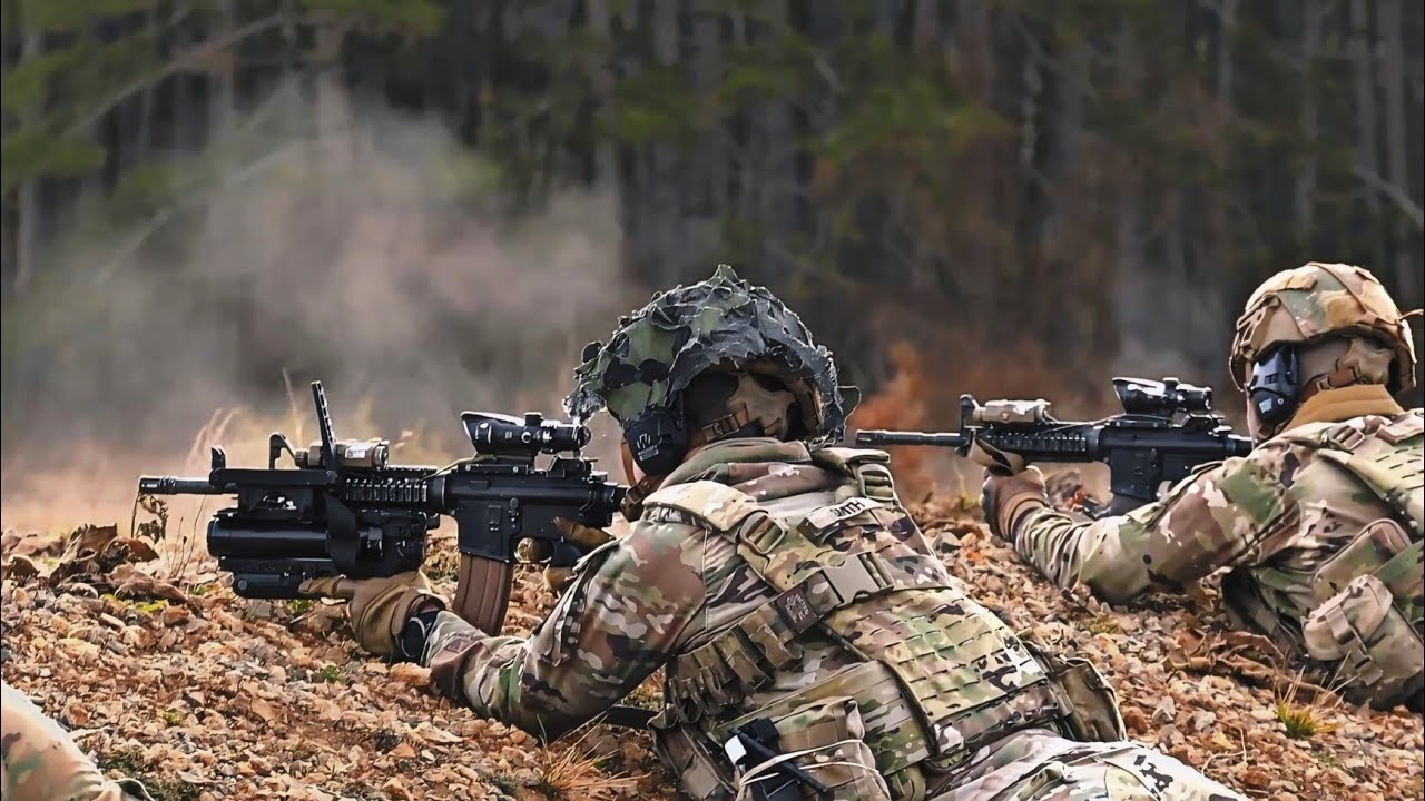 US Army Paratroopers Conduct Live Fire Training Under Bayonet Frame IV ...