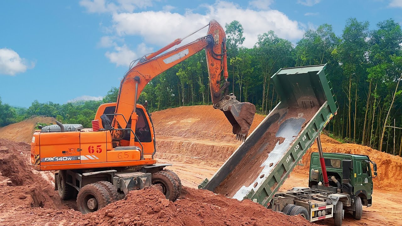 Wheel Loader Loading Soil On Trucks | Excavator Loading Dump Truck ...