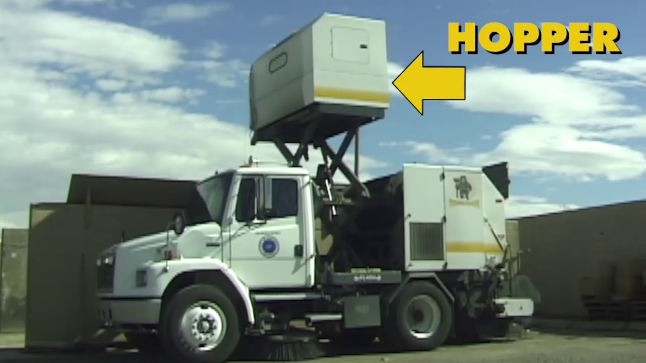 Street sweeper Baby - YouTube