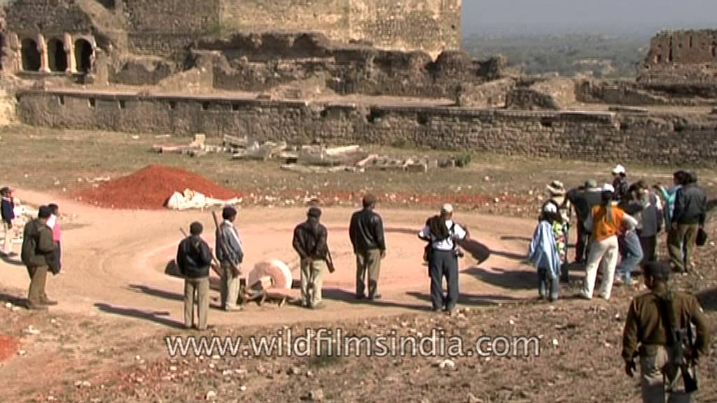 Ruined fort of Ater in Bhind, Madhya Pradesh - YouTube