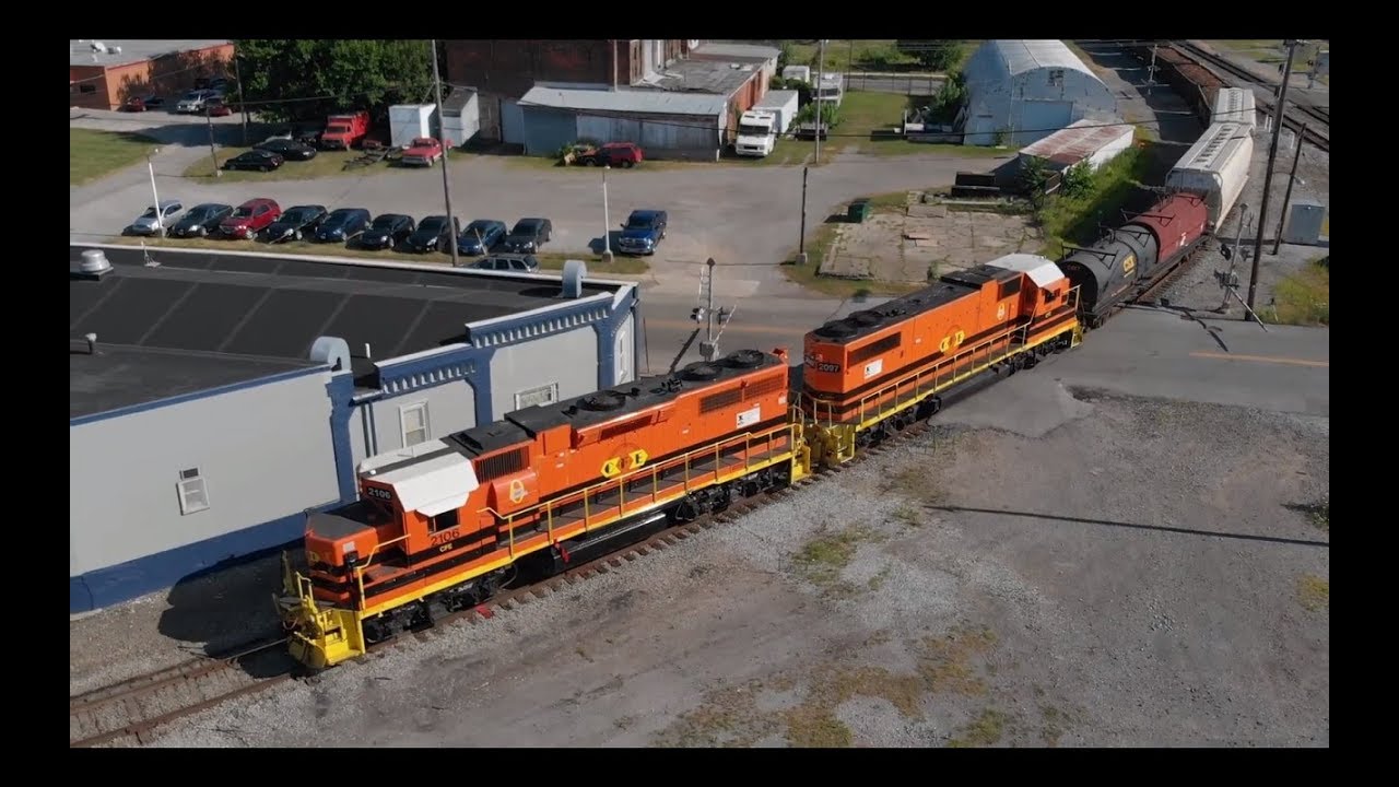 3 Way Train Meet at NS Tower CF&E 2106 and 2 CSX trains - YouTube