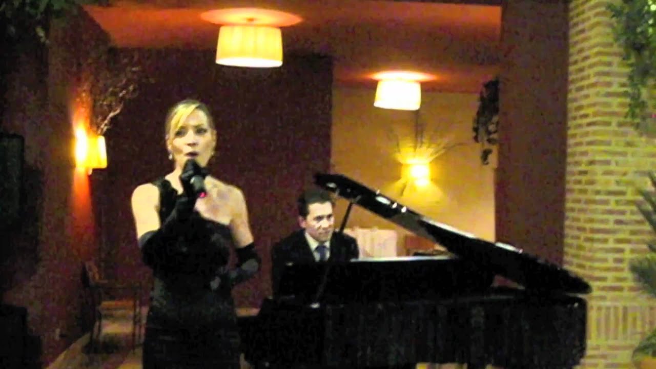 Piano & Eva - YouTube