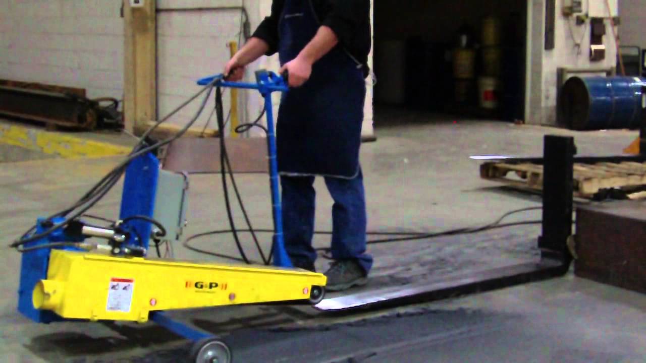 G&P Machinery - B-690-7-2WC-S 2 Wheel Custom Fork Truck Fork Grinder ...