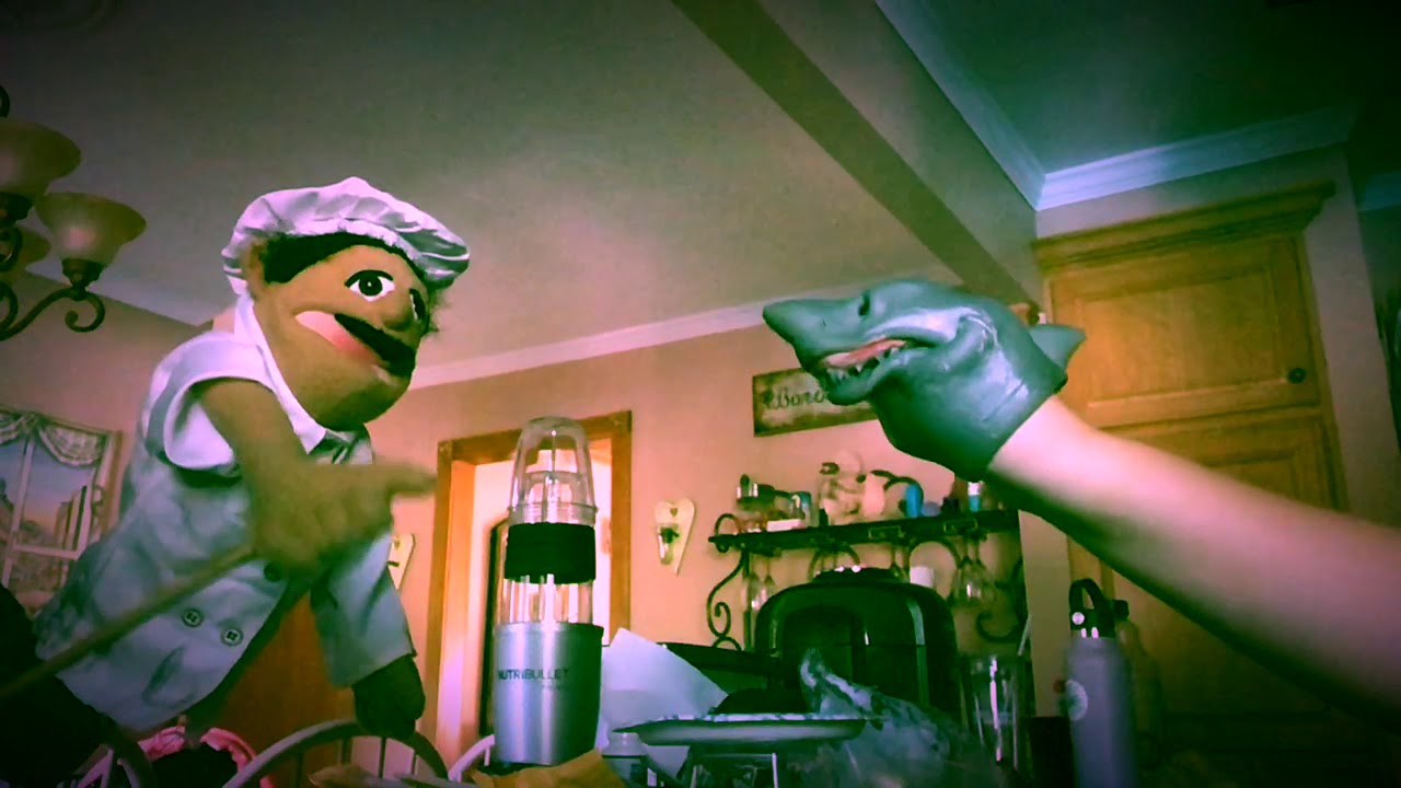 Chef pee pees pizza 🦈🦈🦈🍕 - YouTube