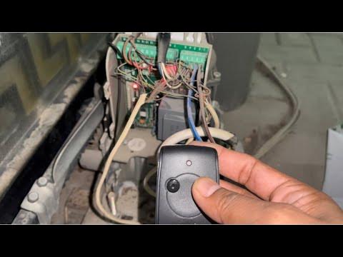 Somfy Remote programming - YouTube