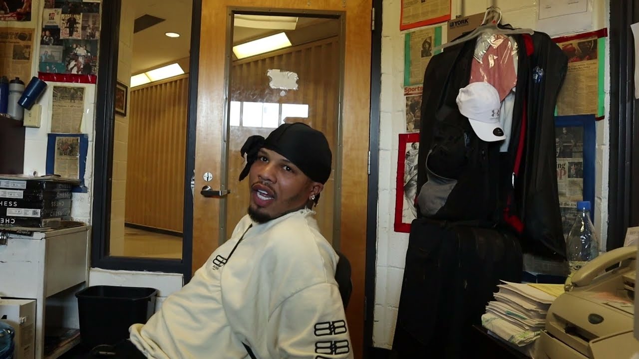 Gervonta Tank Davis, Coach Calvin Ford, Coach Kenny Ellis, And Senior ...