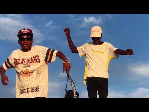KAAPTEN -MO MAKASANA FT MOOIDORPIE - YouTube