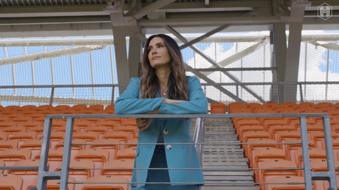 Alex Singer: First ever General Manager of the Houston Dash - YouTube
