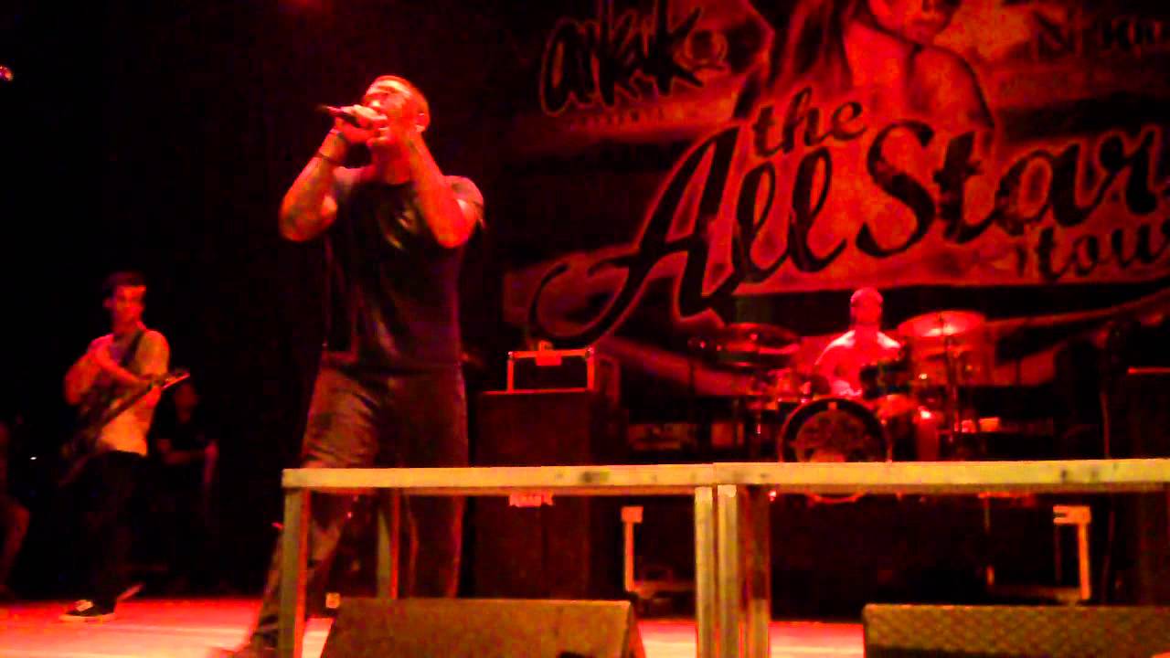 Mattie Montgomery of For Today preaching on The All-Star Tour at House ...