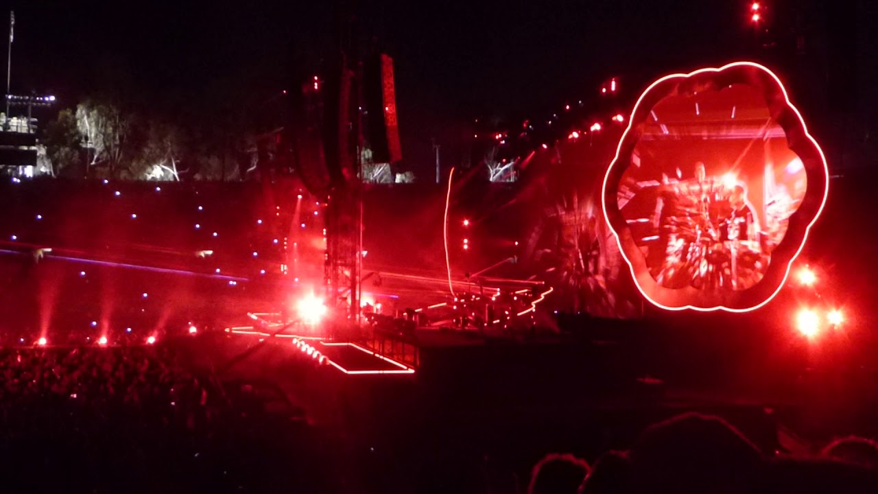 Coldplay 'Clocks' Rosebowl Concert 10-6-2017 LA, CA - YouTube