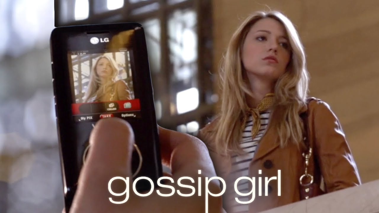 The Opening Scene of Gossip Girl - YouTube