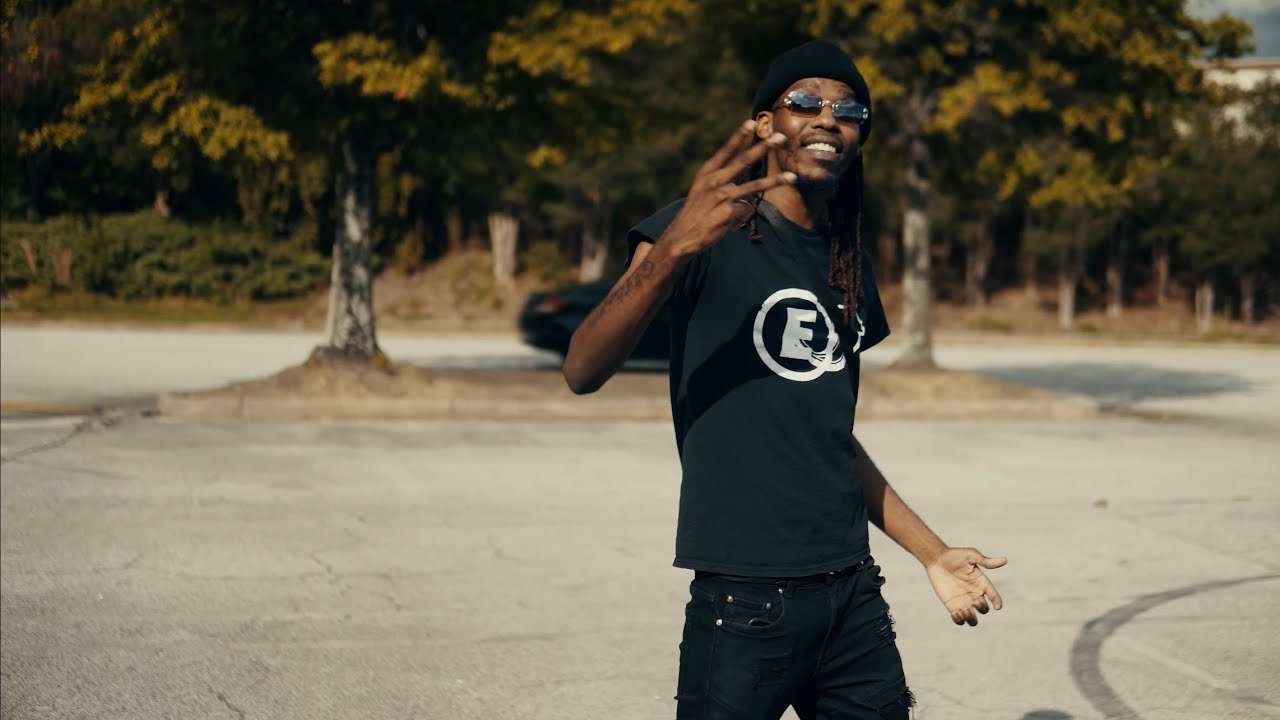 Skatpac - ELAGANT SHIT TALKING (Official Music Video ) - YouTube