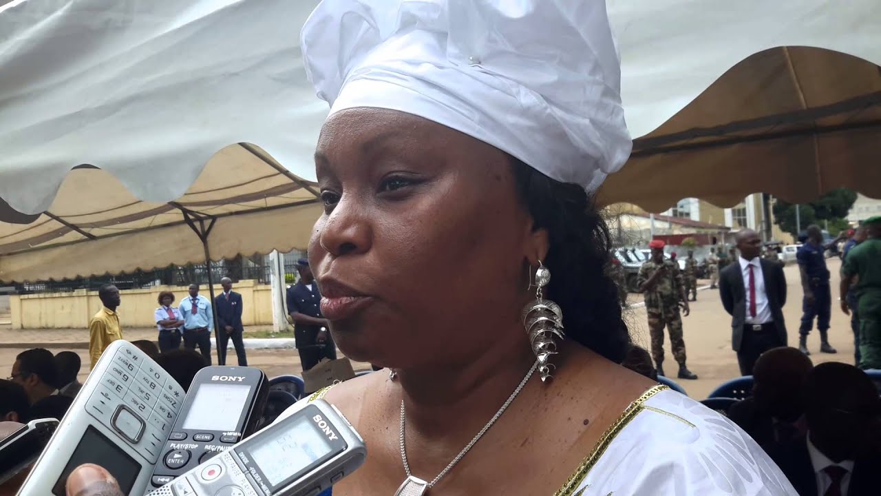 Mme Kaba Rougui Barry, ministre conseillère à la présidence - YouTube