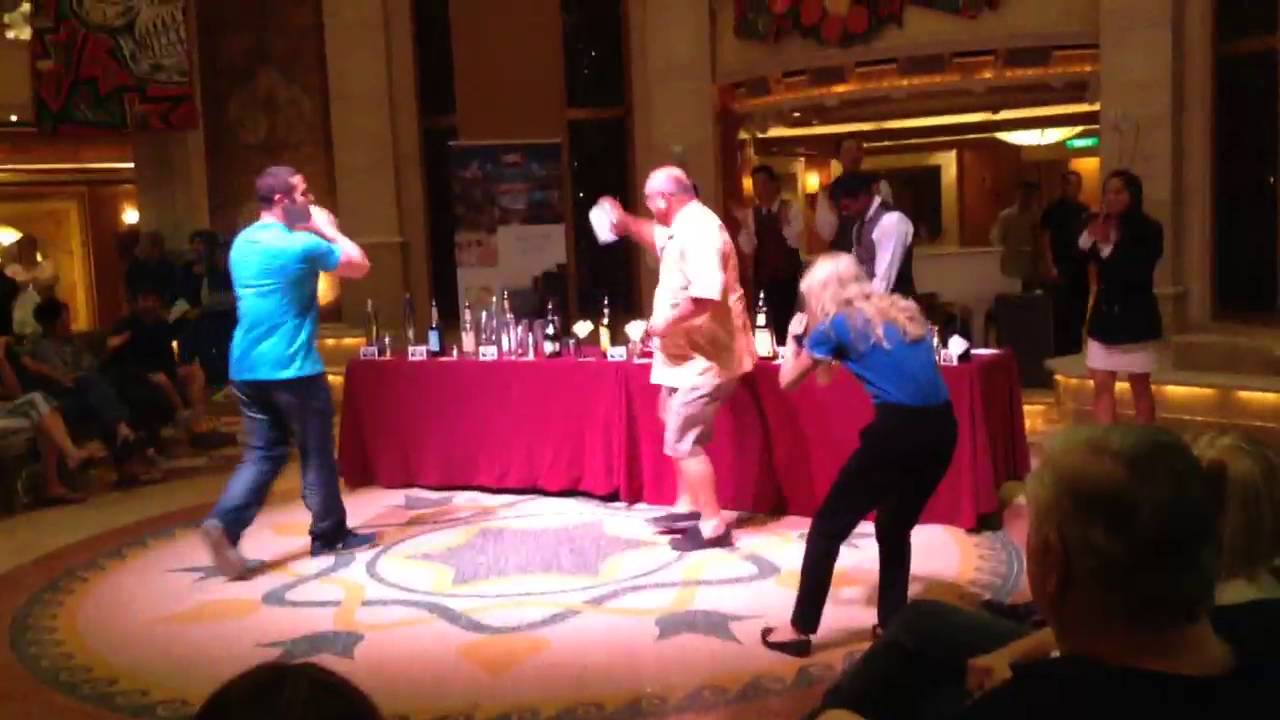 doug dance 1 min - YouTube