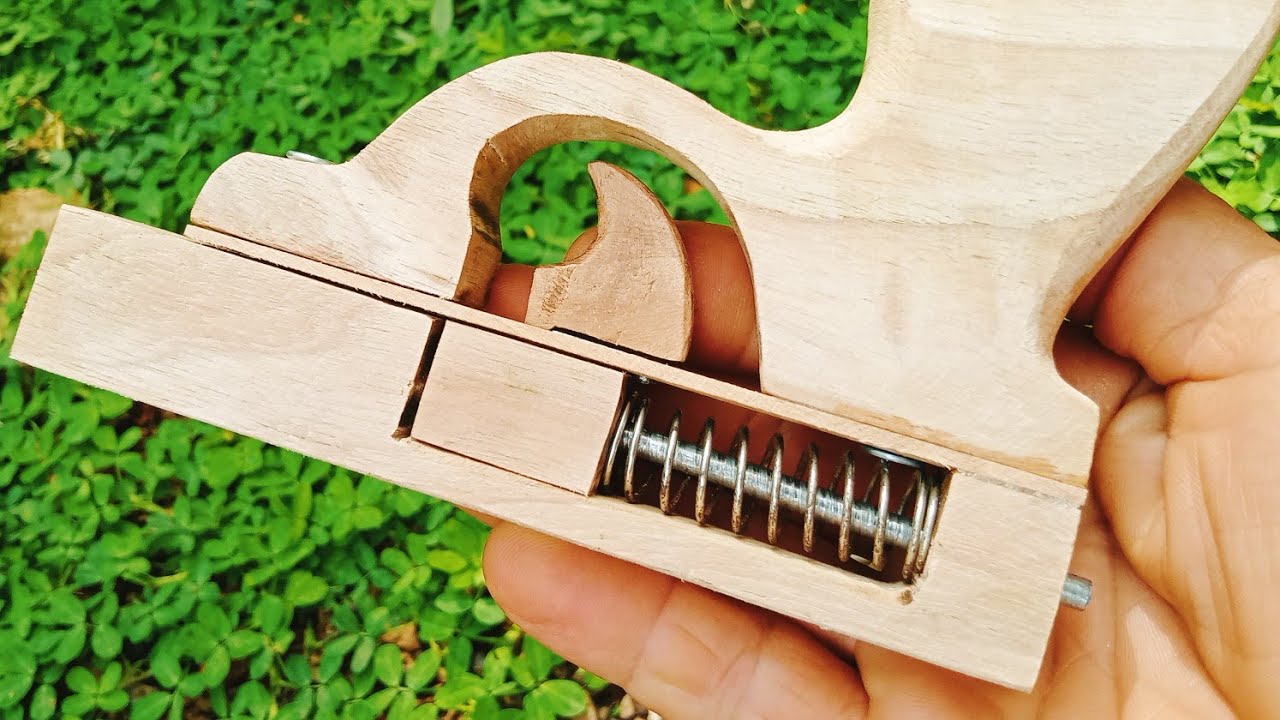 làm súng lò xo choi pháo diêm make a spring gun and match @huynh diện ...