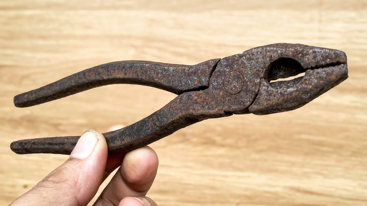 Great idea. Fastest way to restore old rusty pliers you've ever seen ...