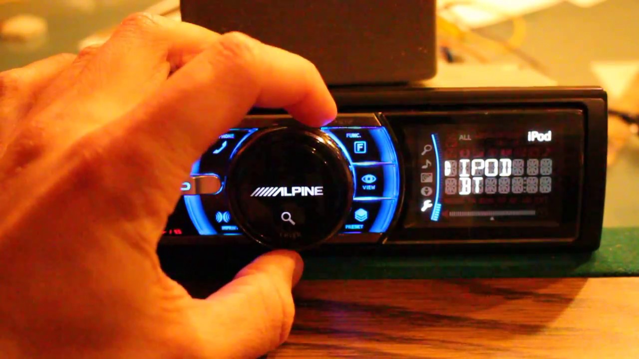 Alpine iDA-X200 Radio Deck Head Unit Overview - YouTube