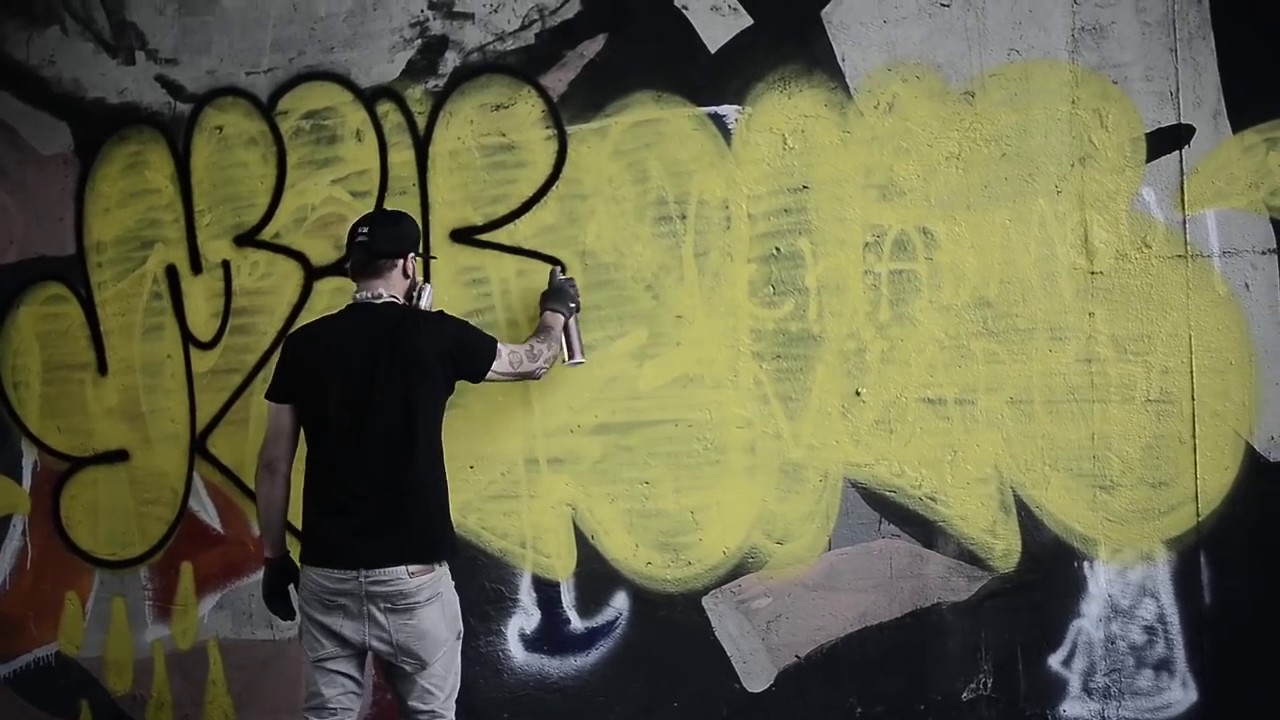 BEST GRAFFITI BOMBING (Graffiti Illegal) - Propaganda Graffiti X Clash ...