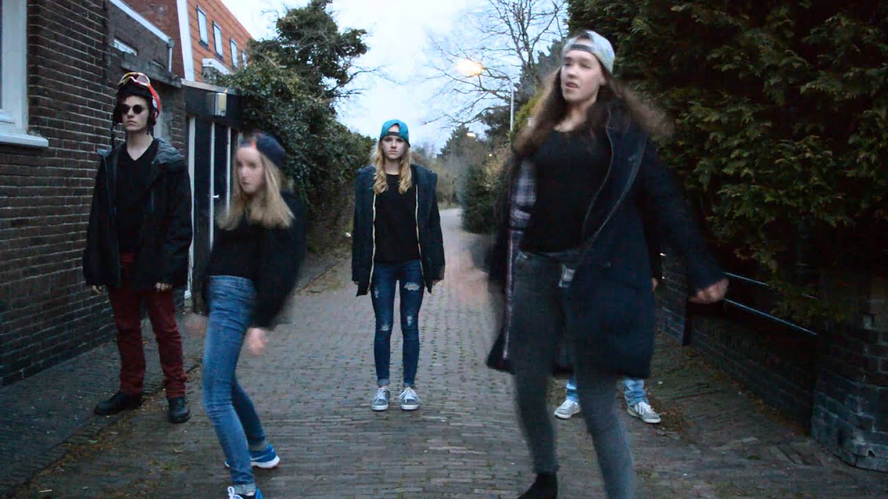 Bubblegum [Isa, Roos, Eline, Thomas en Mika 3Aa] - YouTube