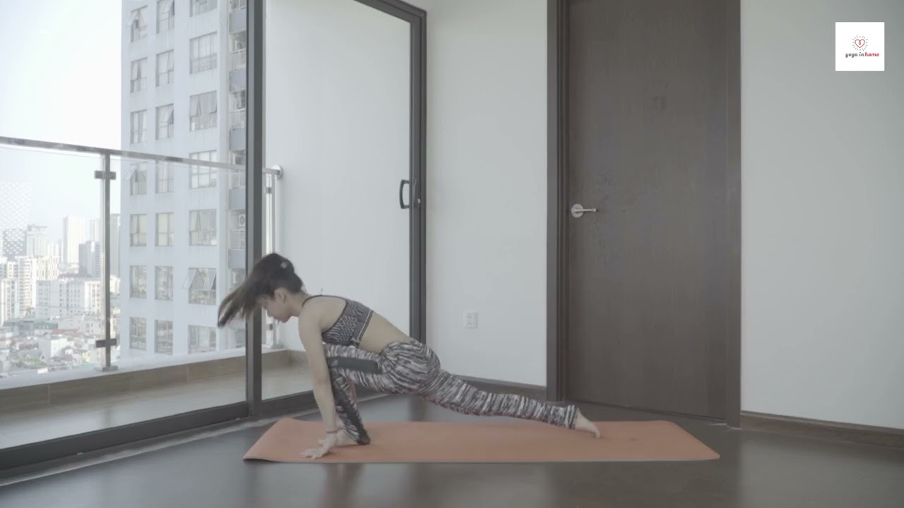 Simple and unique yoga movements that are easy to practice at home ...