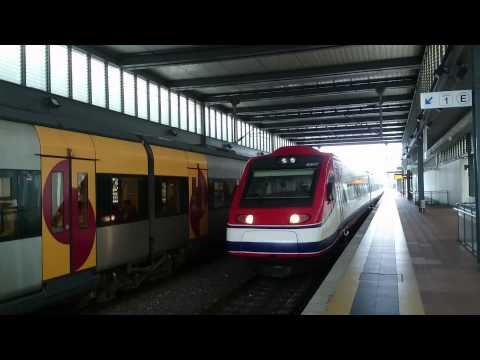 Alfa Pendular arriving at Aveiro Train Station