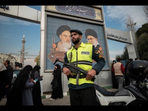 The Role of Iran's Religious Police. - YouTube