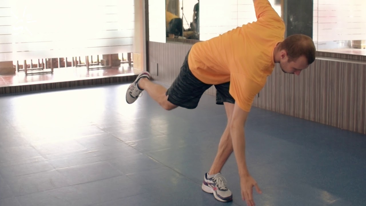 One Leg Balanced Twists - YouTube