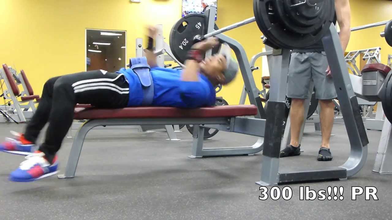 Bench Press PR! 300 lb progression - YouTube